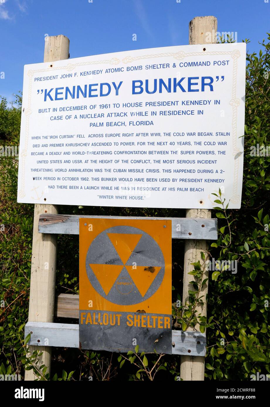 Nuclear bunker sign hi-res stock photography and images - Alamy