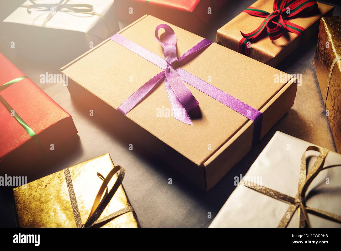 Box wrapping hi-res stock photography and images - Alamy