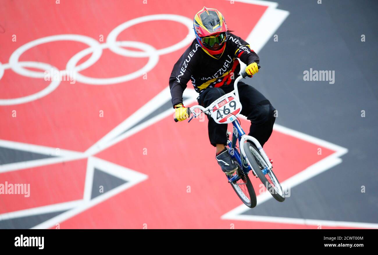 2012 olympic track cycling hi-res stock photography and images - Alamy