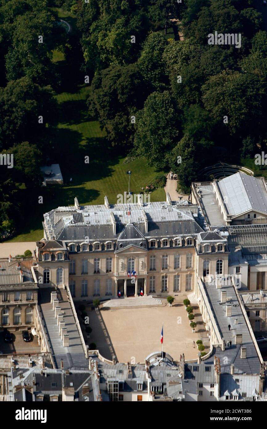 Elysee palace aerial hi-res stock photography and images - Alamy