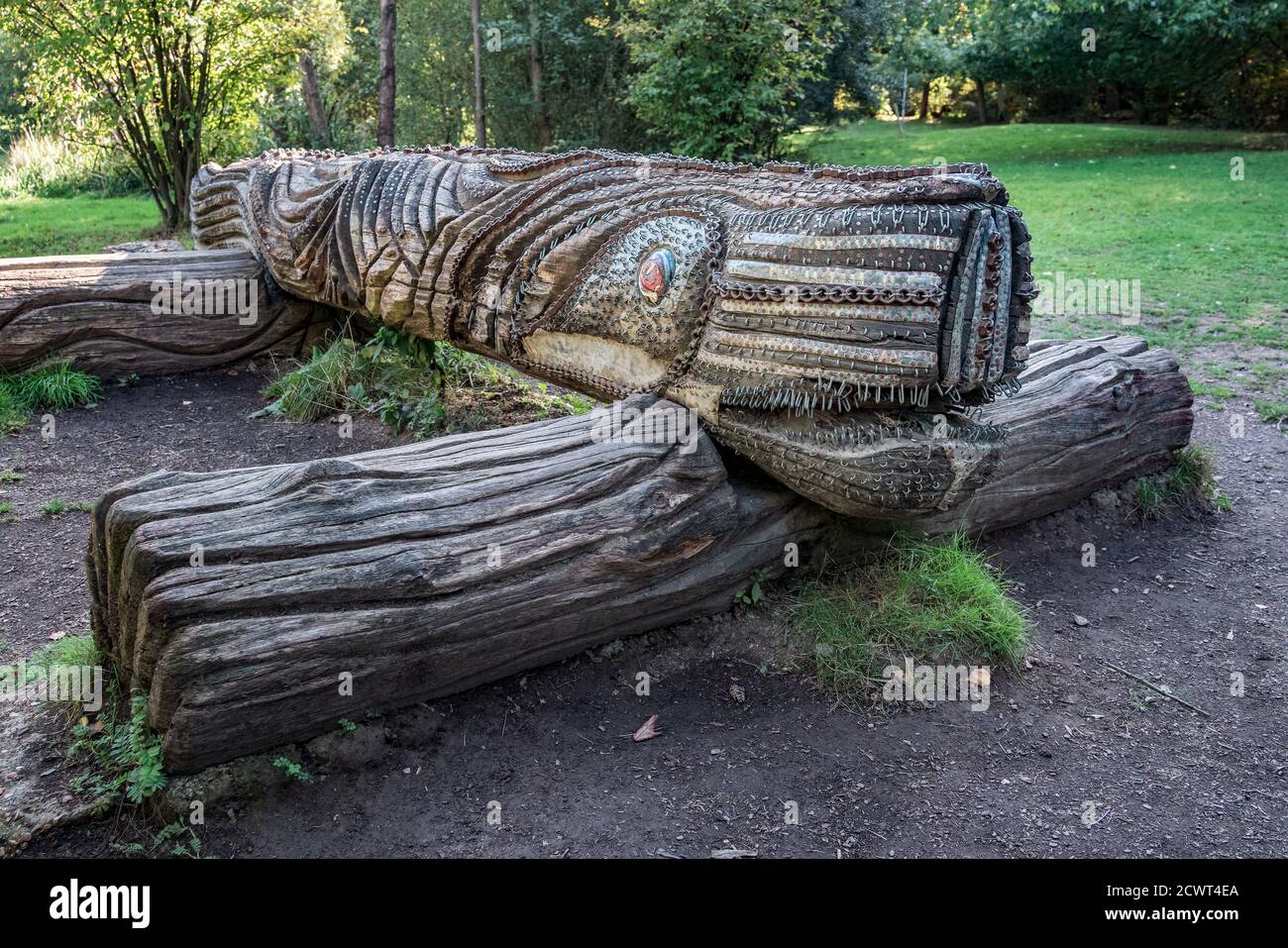Log sculpture carving hi-res stock photography and images - Alamy