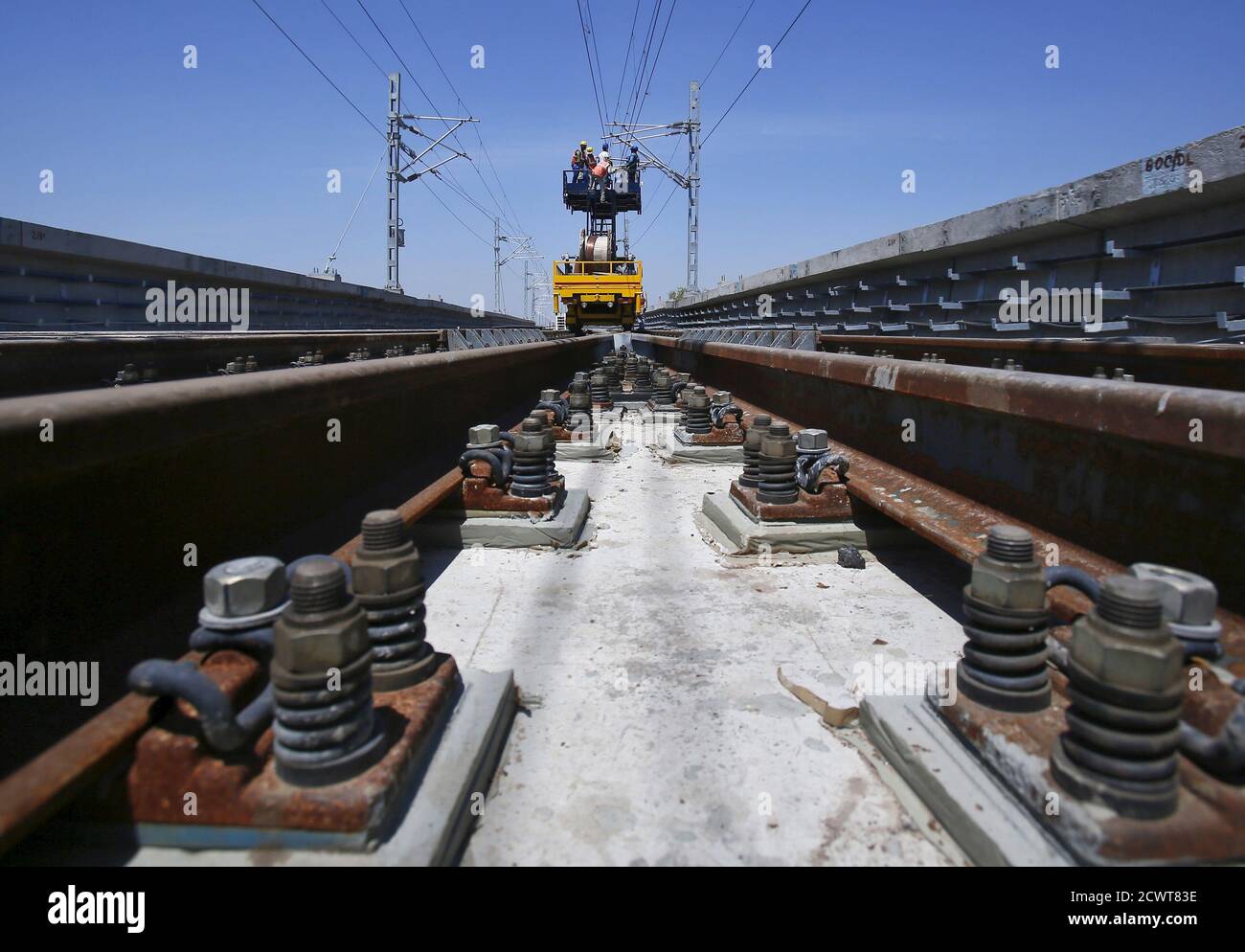 Indian construction workers delhi metro delhi india hi-res stock ...