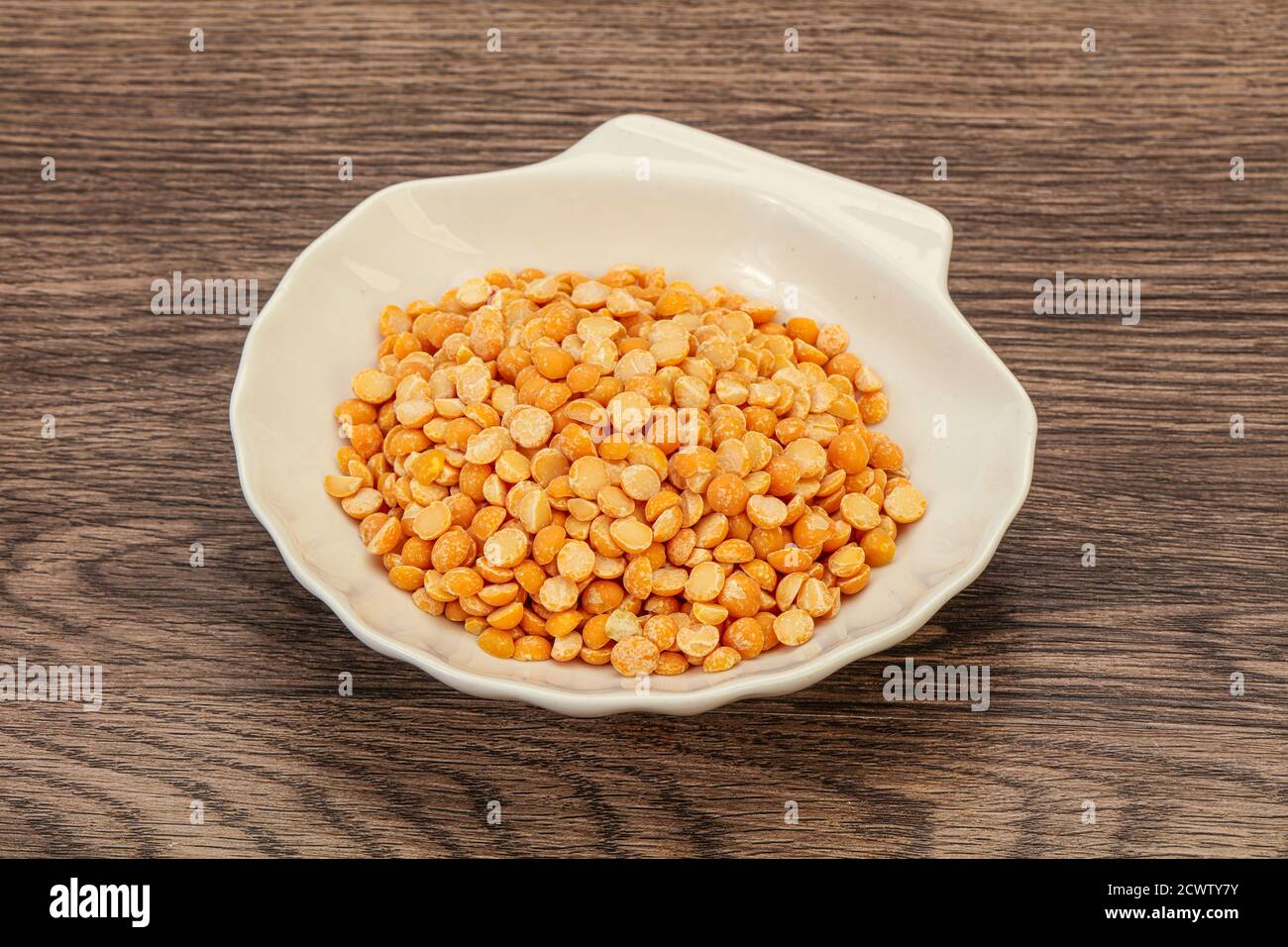 Dry peas for cooking in the bowl Stock Photo - Alamy