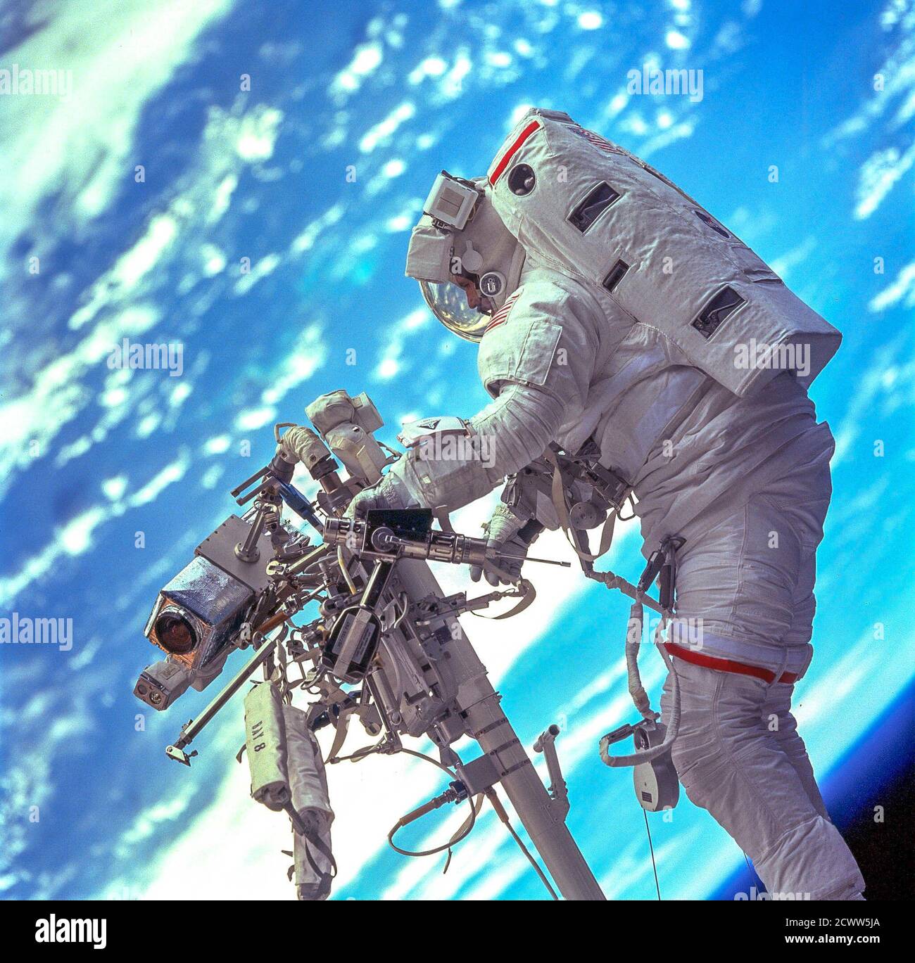 Hubble telescope repair hi-res stock photography and images - Alamy