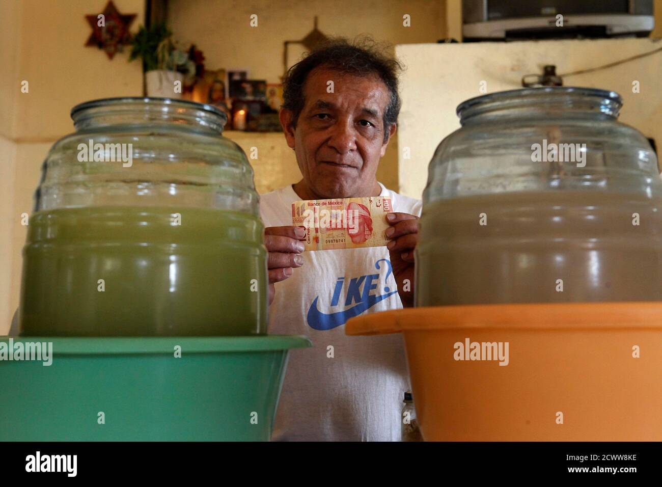 Eleven hours a day hi-res stock photography and images - Alamy
