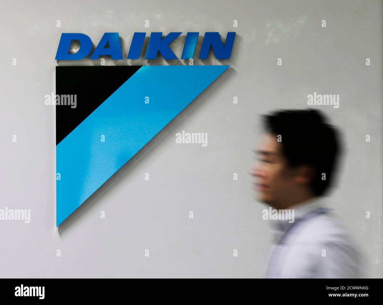 Daikin hi-res stock photography and images - Alamy