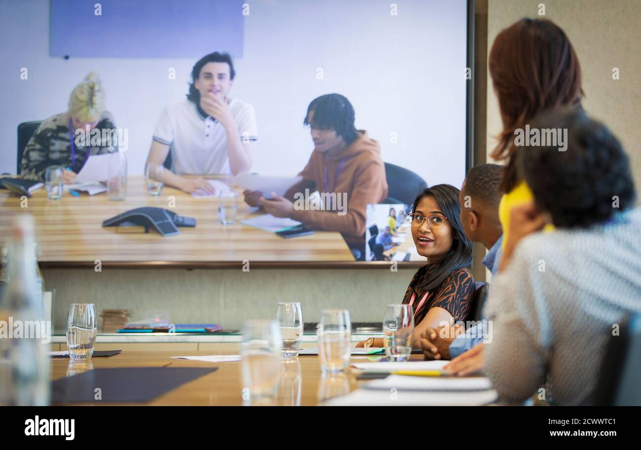 Conference room teamwork hi-res stock photography and images - Alamy