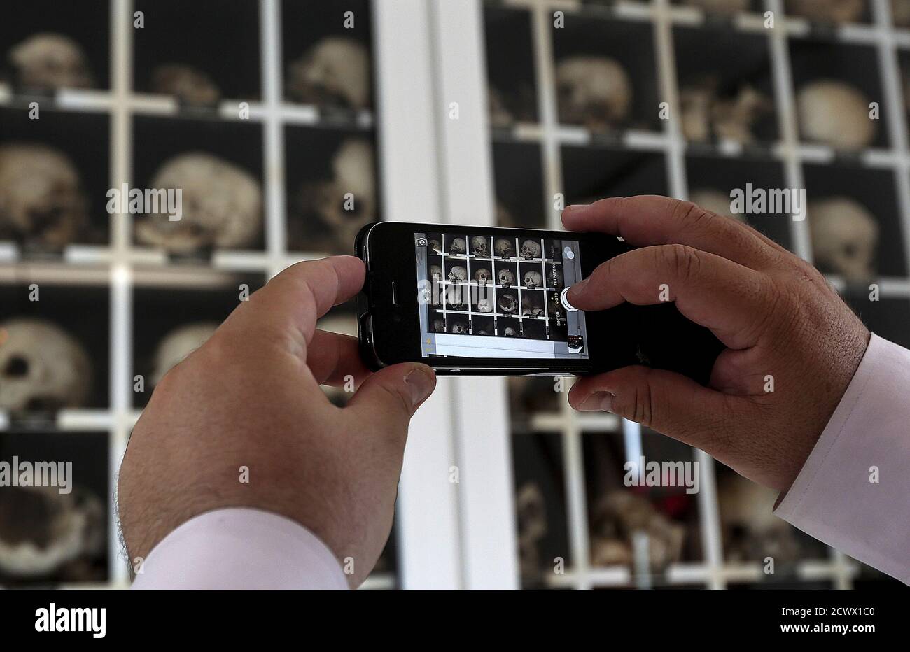 Ss troops in action hi-res stock photography and images - Alamy