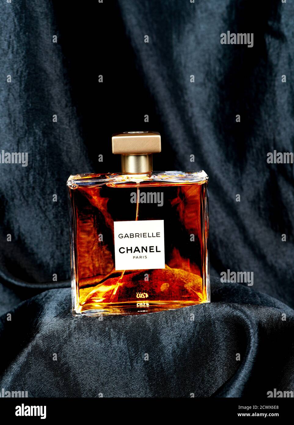 Coco Chanel Perfume Bottle High Resolution Stock Photography and Images ...