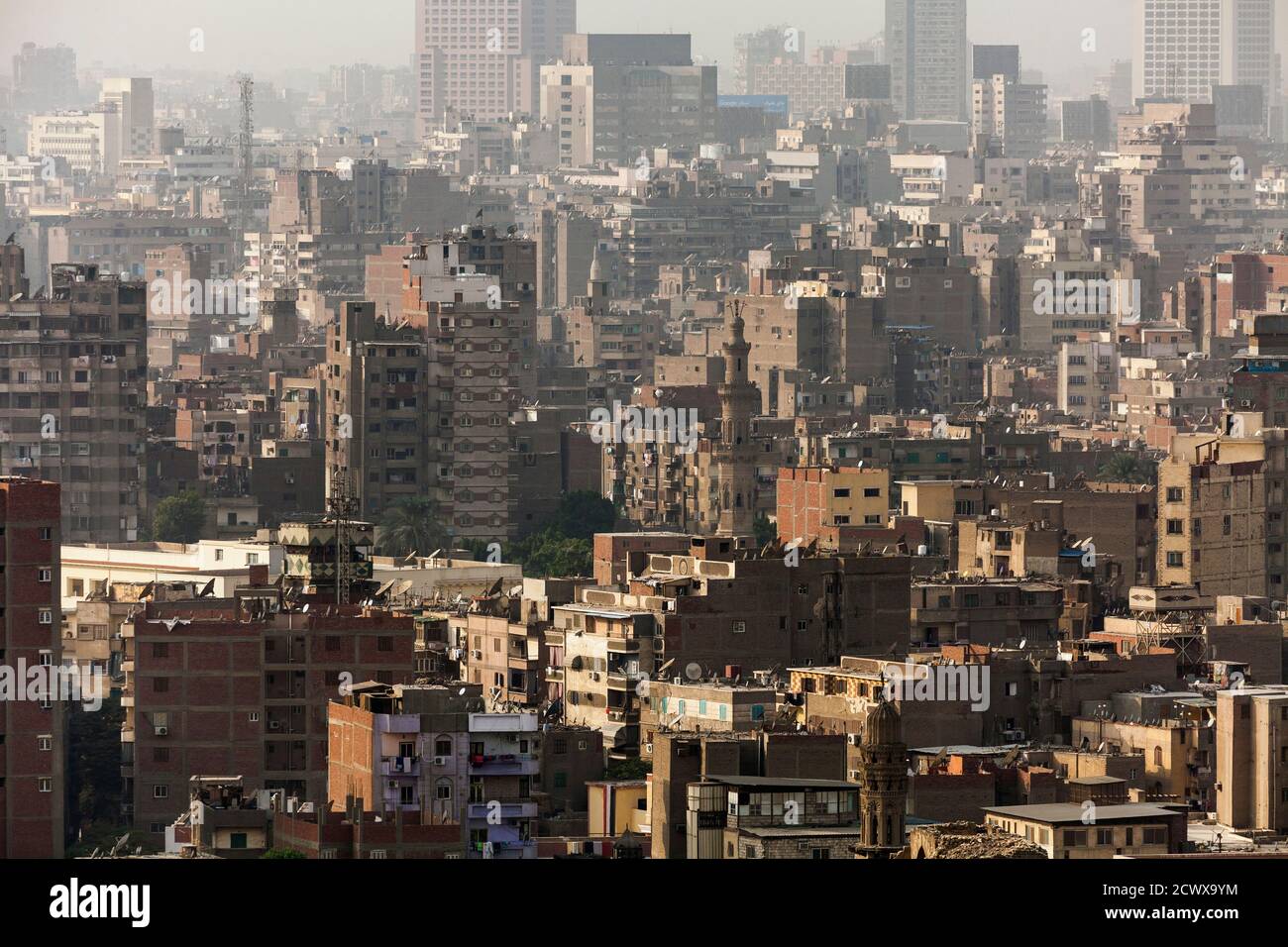 Crowded buildings hi-res stock photography and images - Alamy
