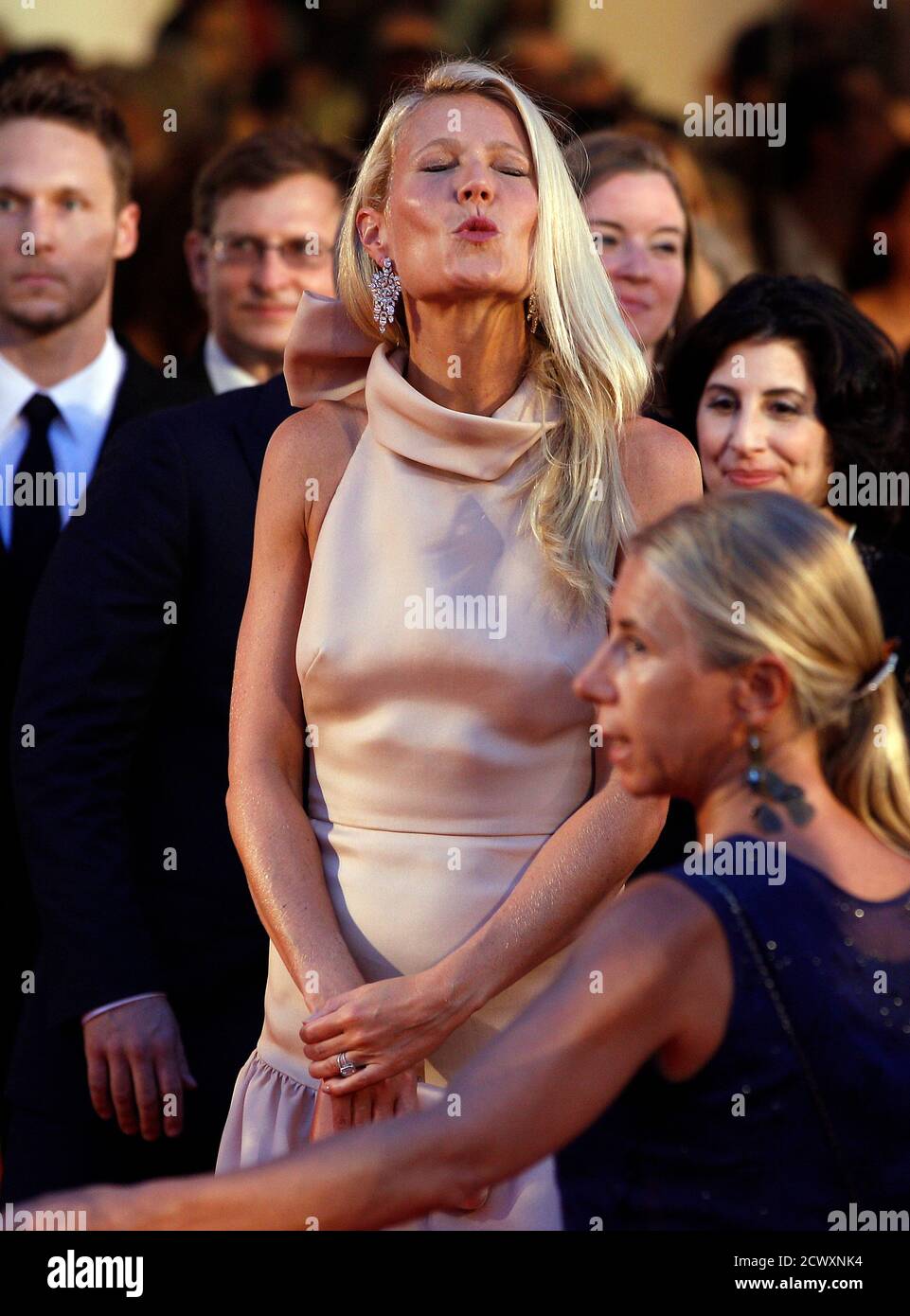 Contagion movie gwyneth hi-res stock photography and images - Alamy