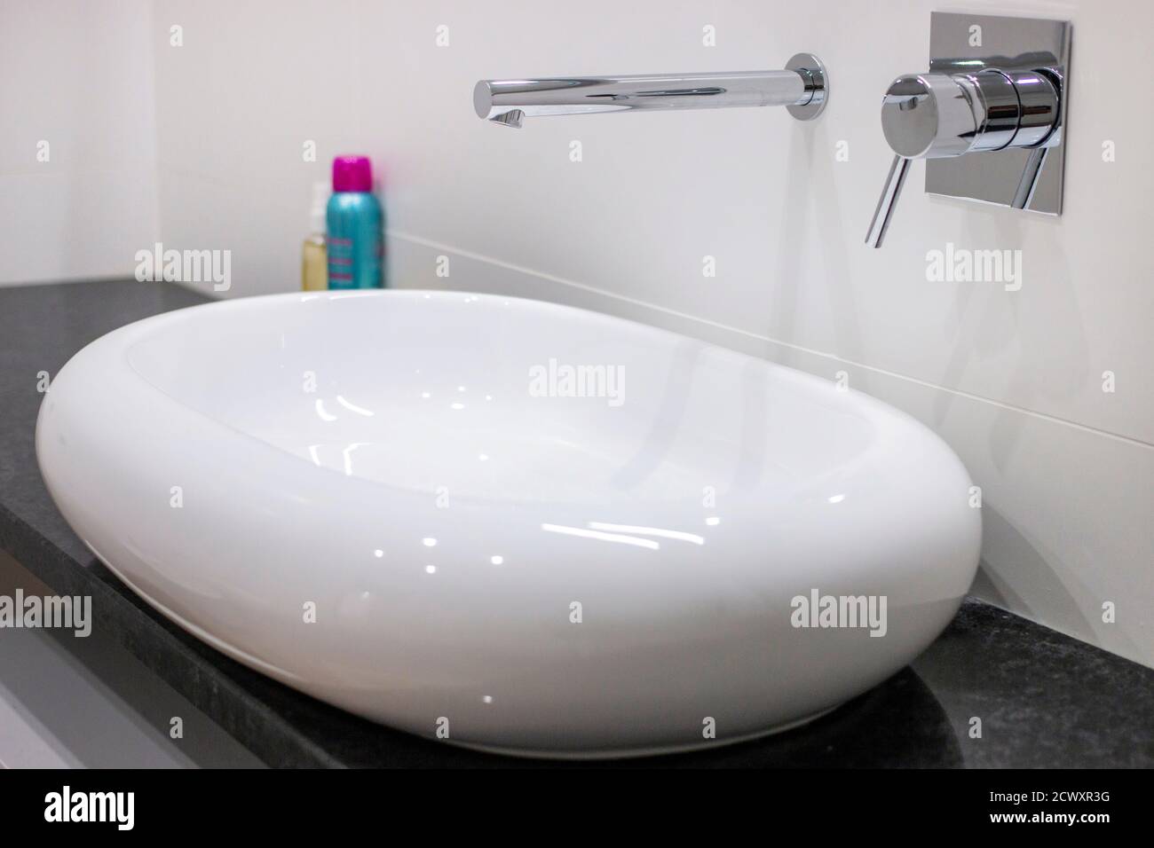 white ceramic luxury Clean sink in the bathroom Stock Photo - Alamy
