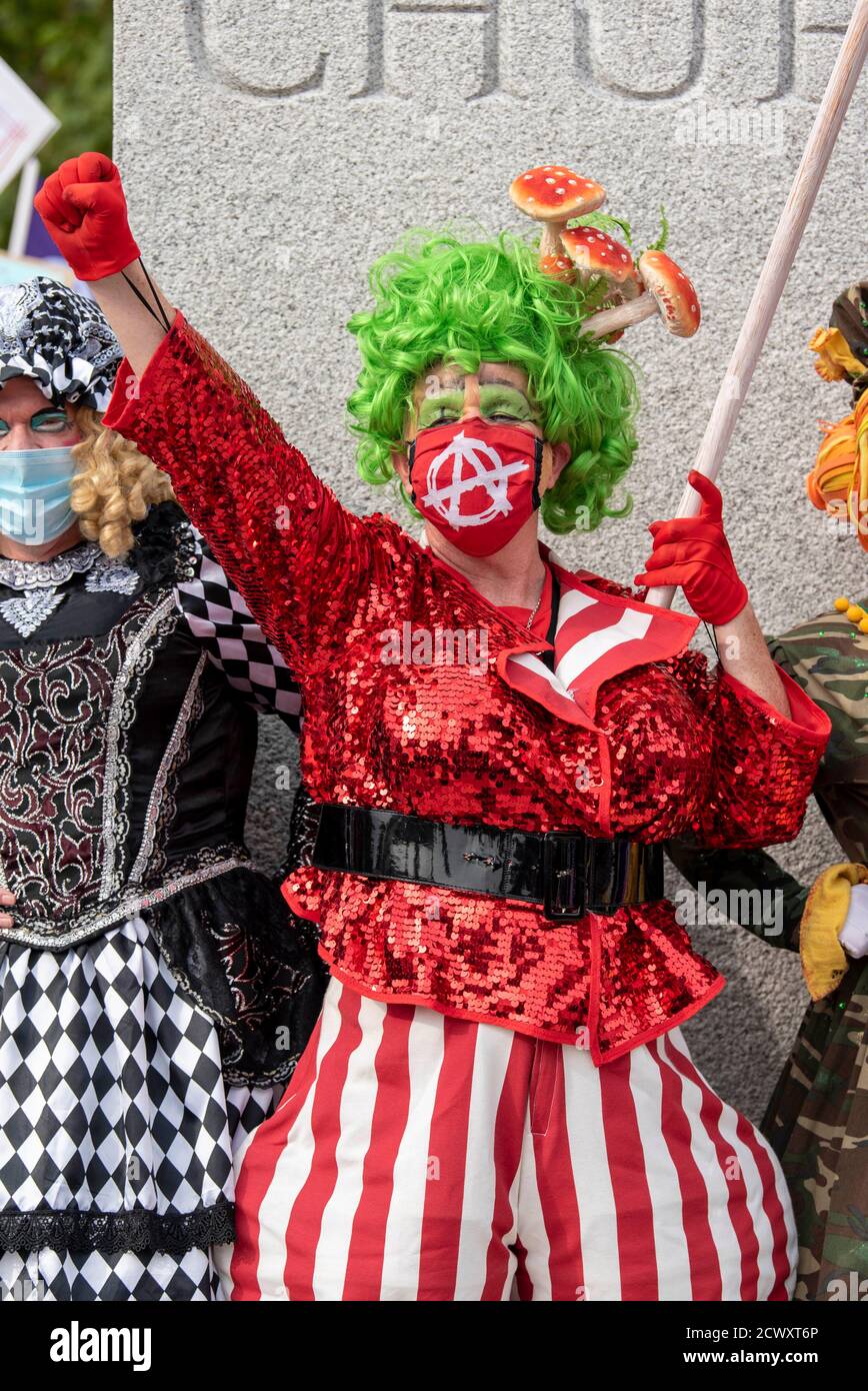 Panto dames hi-res stock photography and images - Alamy