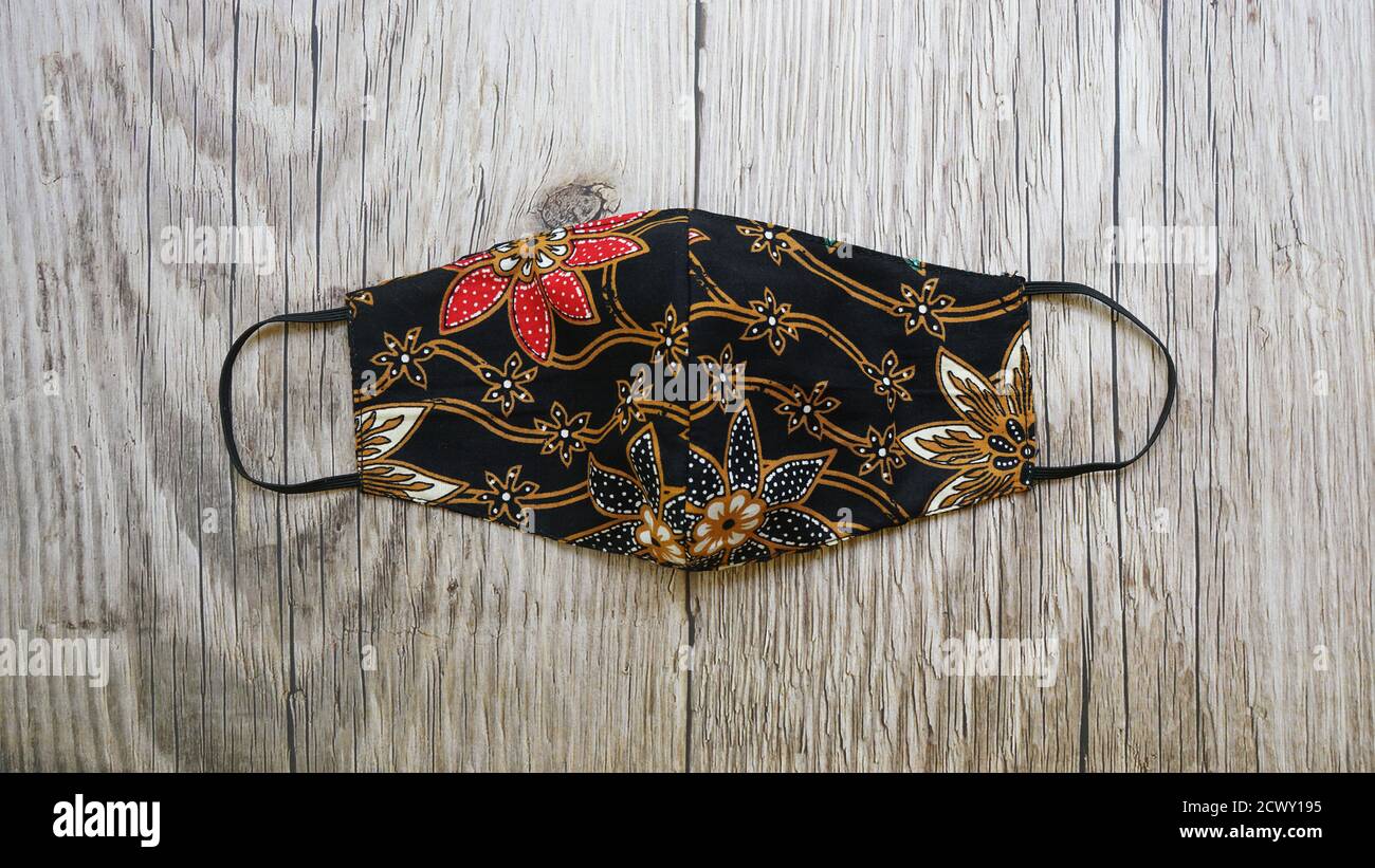 DIY projects handmade crafts batik face masks made out of cotton fabric ...