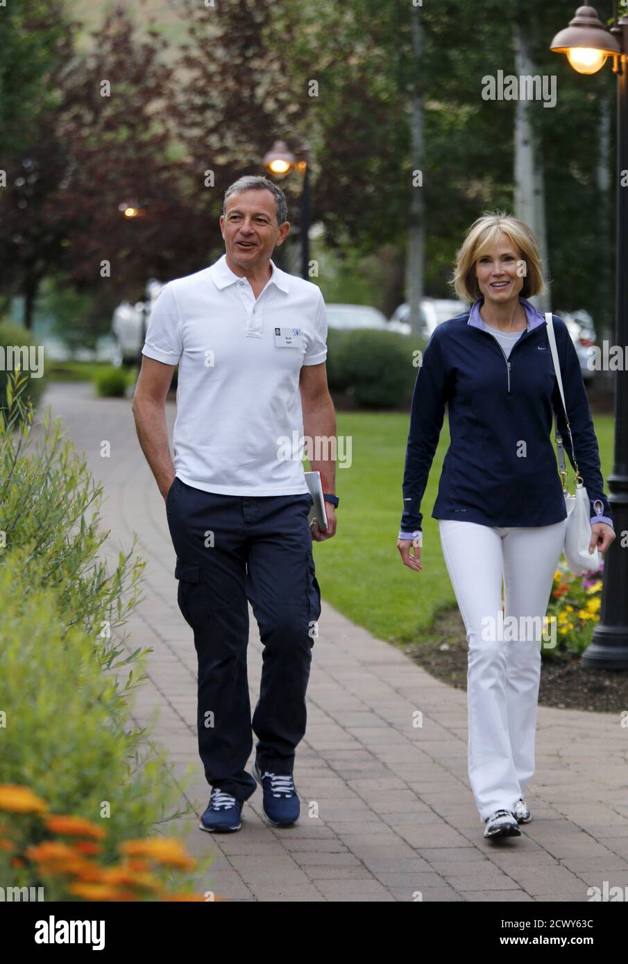 Bob iger and wife willow bay hi-res stock photography and images - Alamy