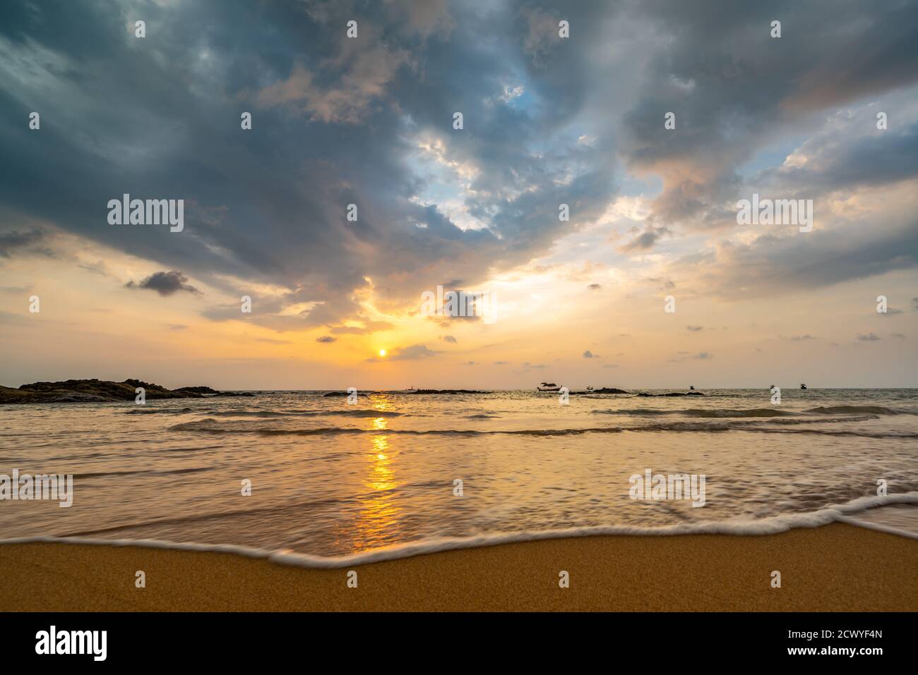Khuk khak beach hi-res stock photography and images - Alamy