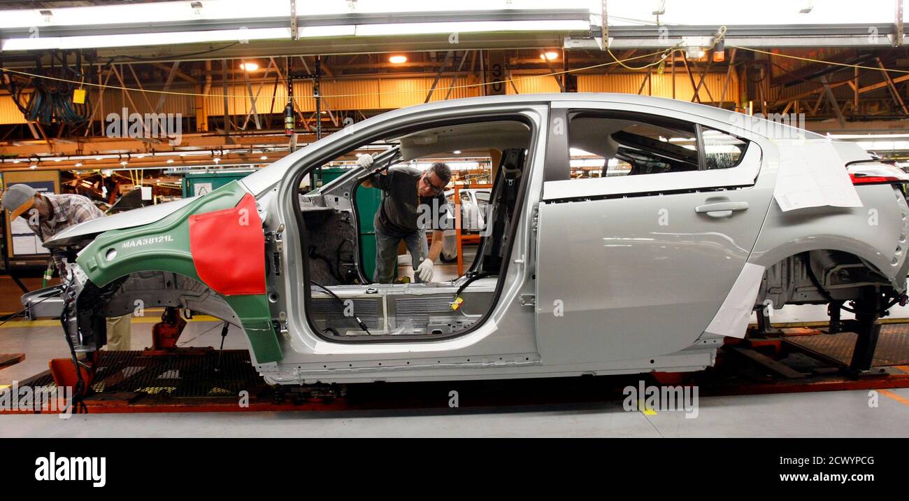 Chevrolet production line hi-res stock photography and images - Alamy