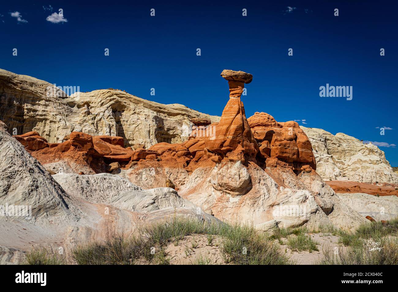 The Toadstool Trail leads to an area of hoodoos and balanced rock ...
