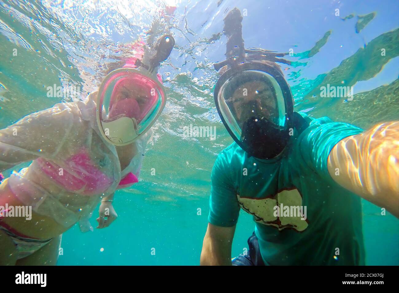Full face diving mask hi-res stock photography and images - Alamy