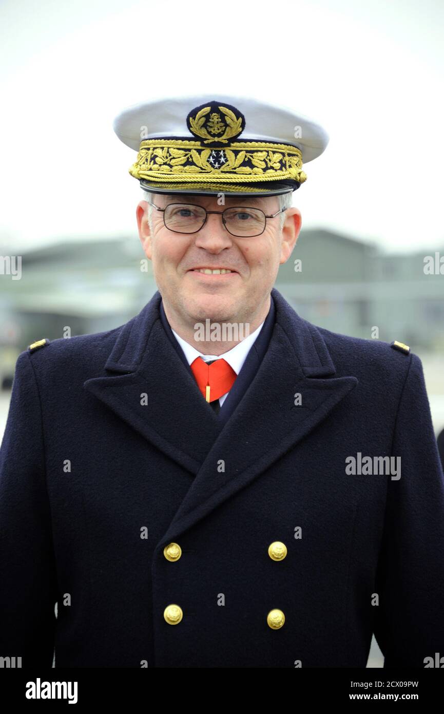 French defence forces hi-res stock photography and images - Alamy