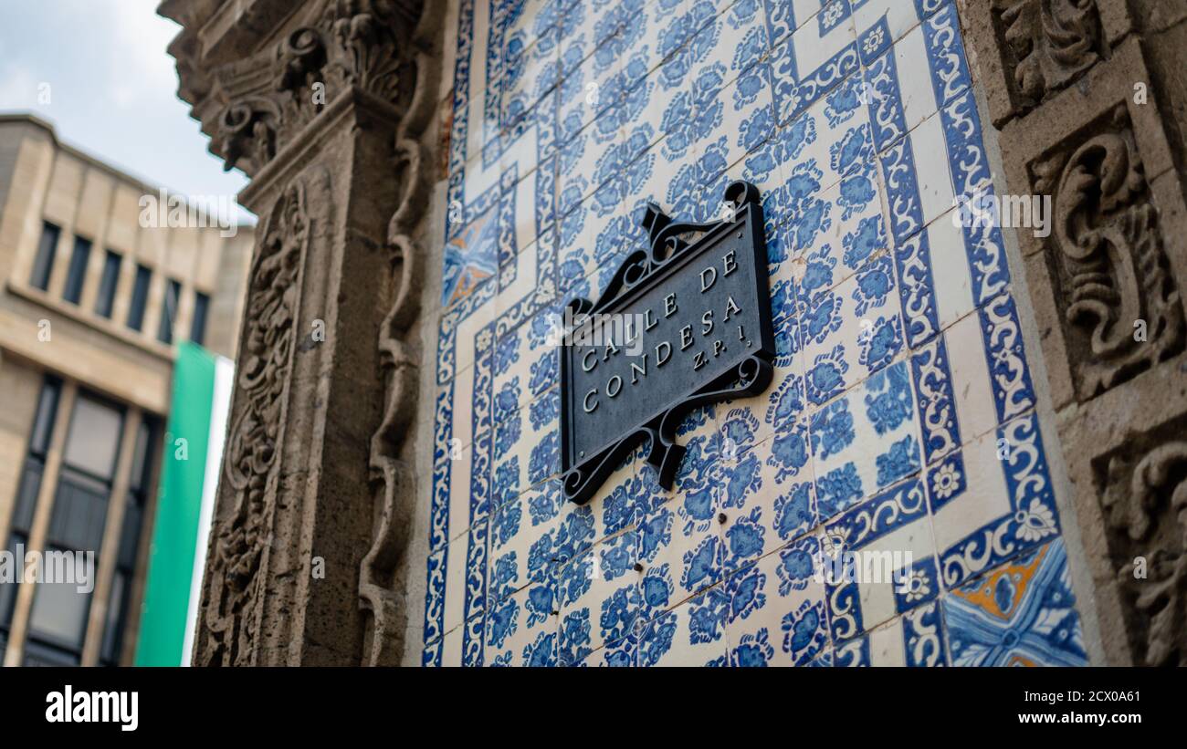 Cdmx sign hi-res stock photography and images - Alamy