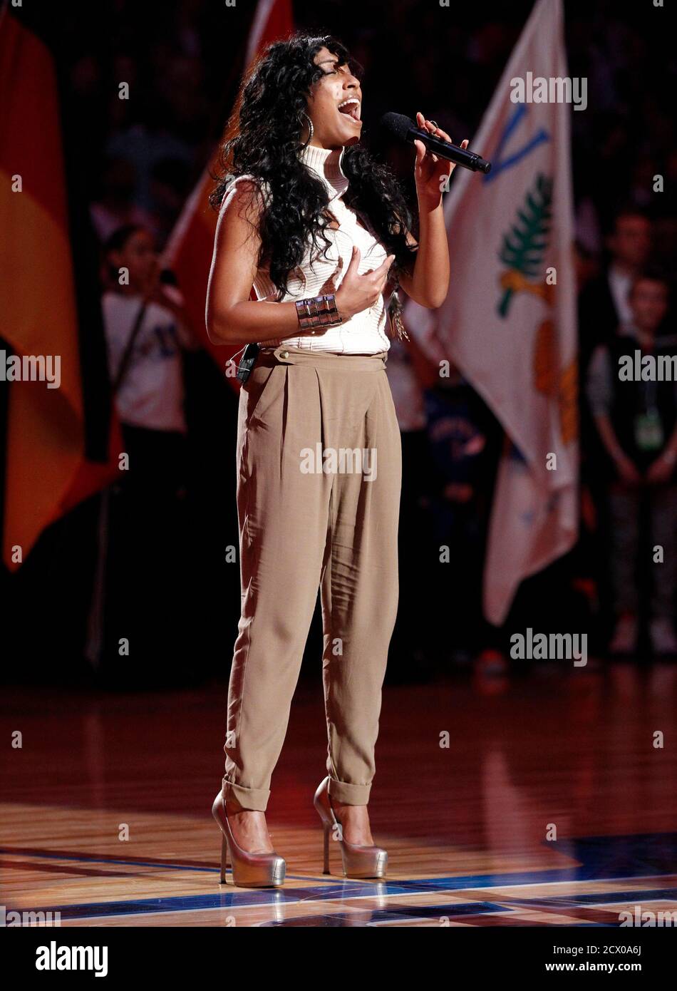 Melanie fiona in hi-res stock photography and images - Alamy