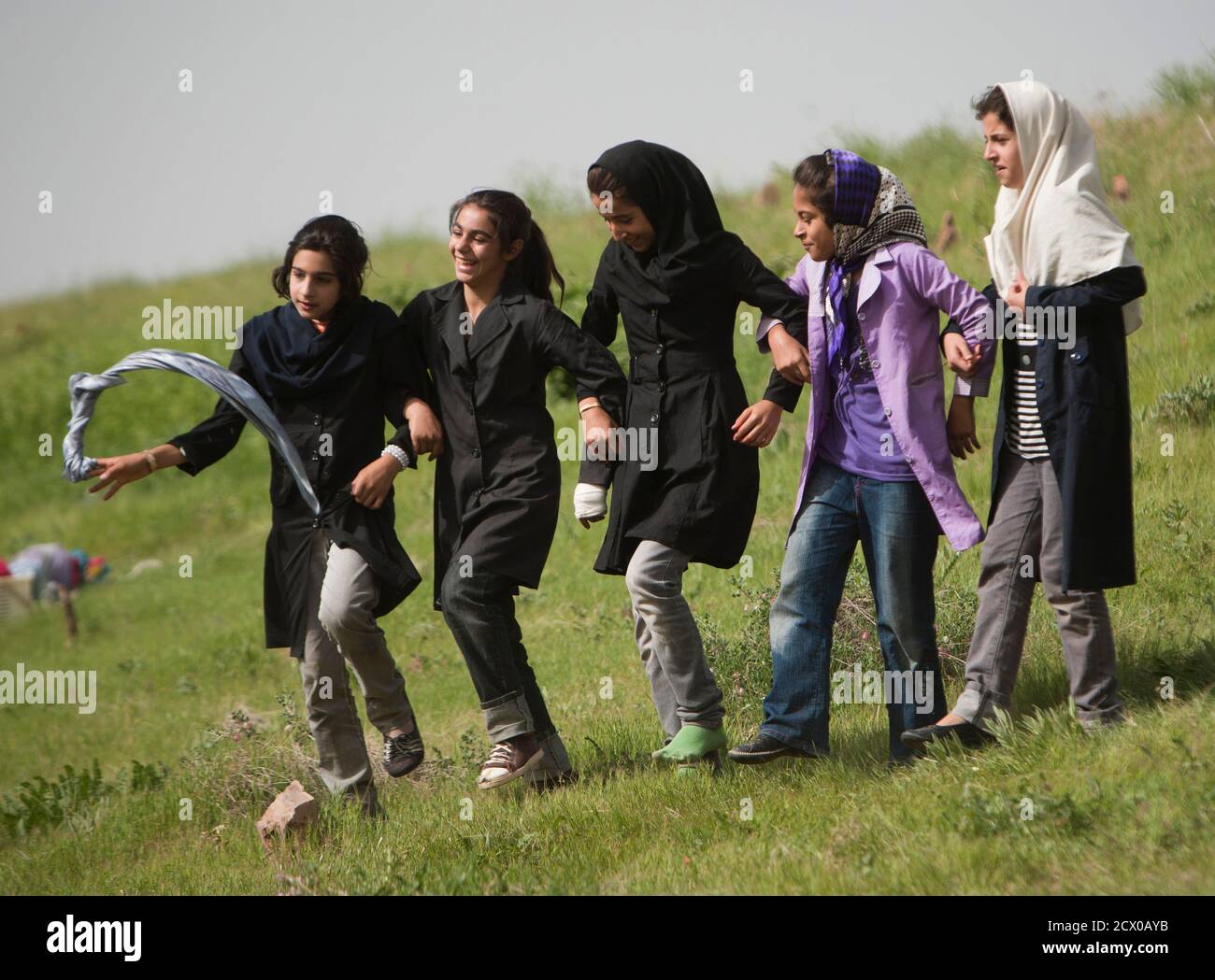 Kurdish dance hi-res stock photography and images - Alamy