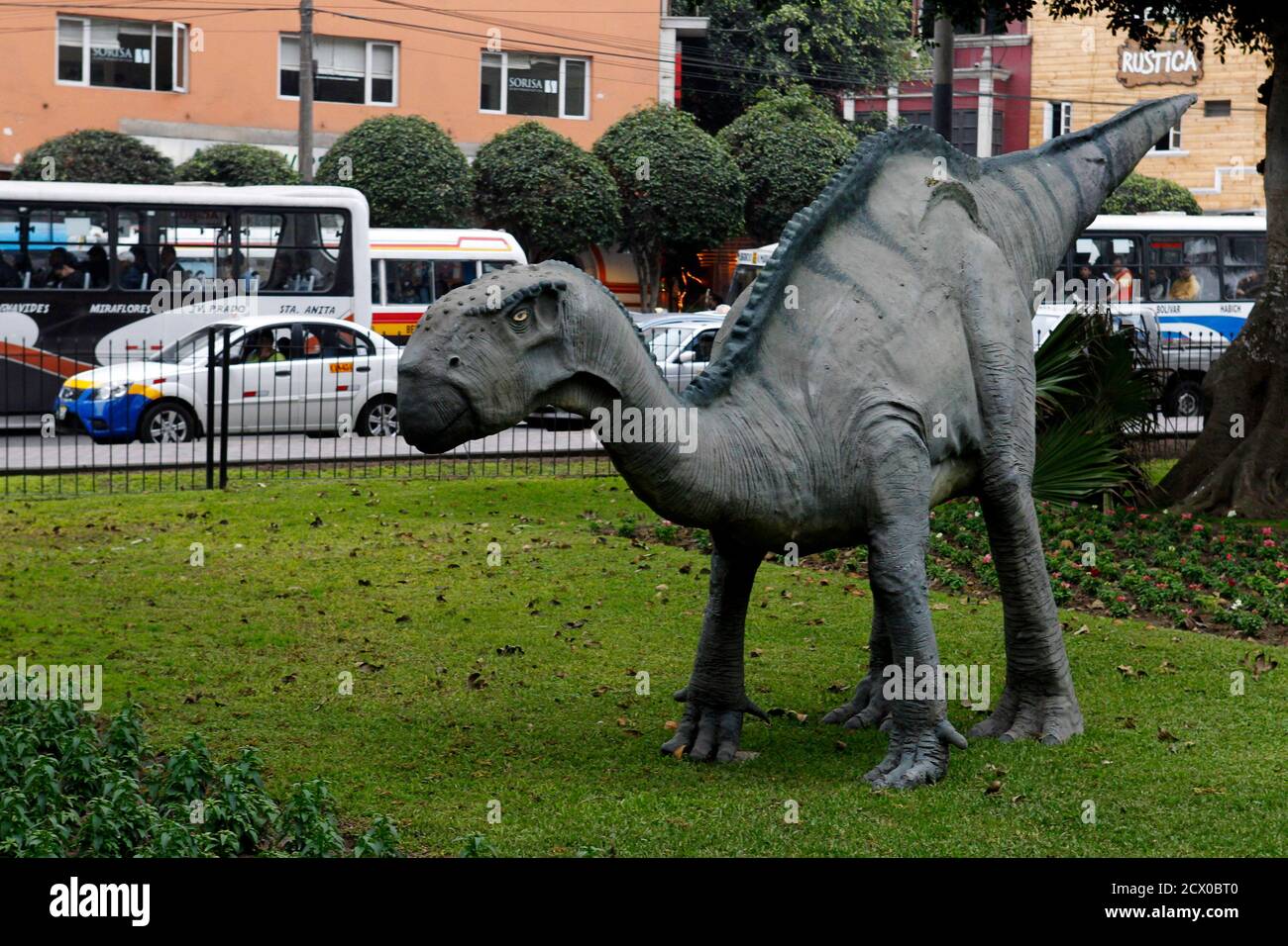 Peruvian art exhibition hi-res stock photography and images - Alamy