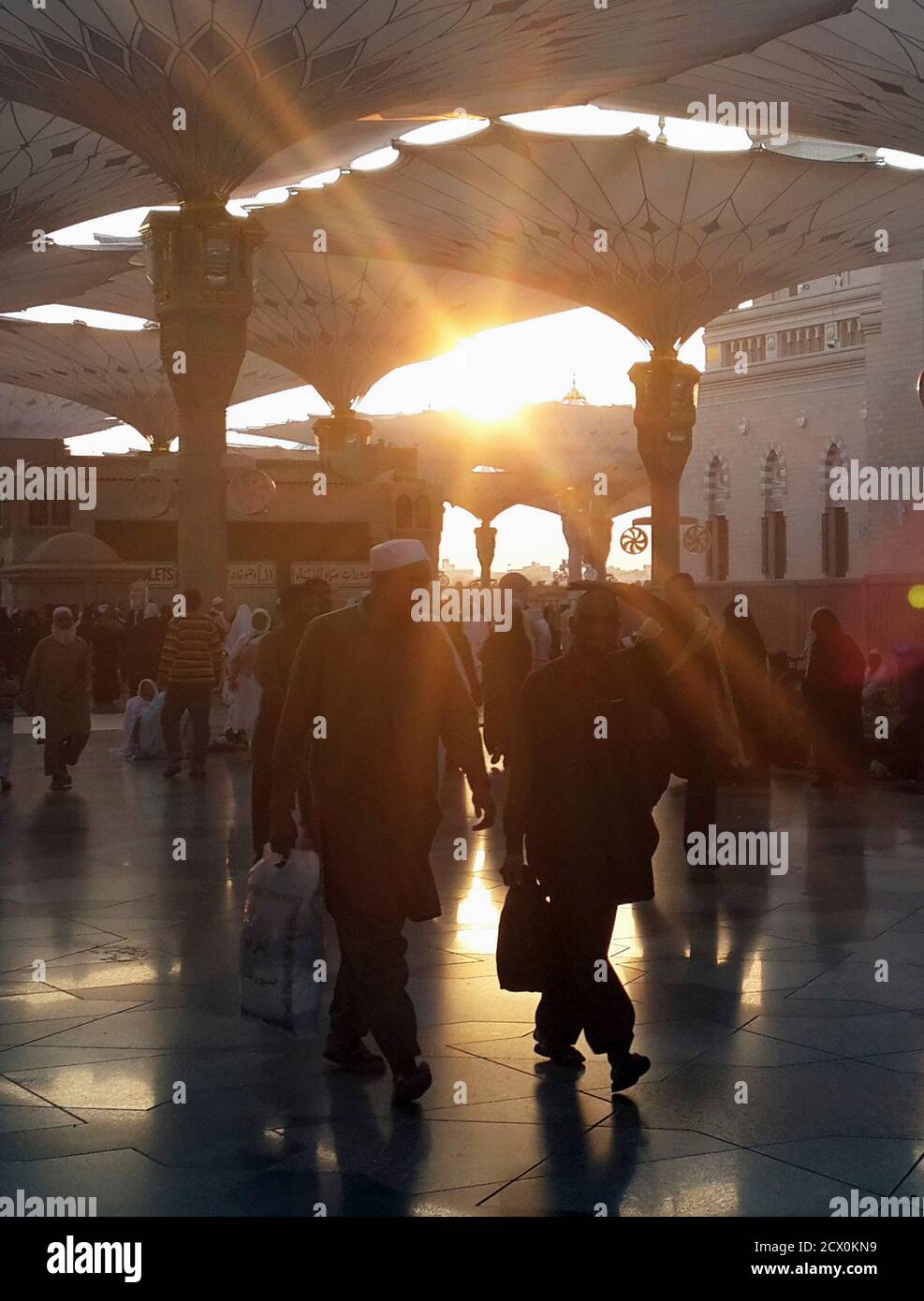 Saudi Arabia Prayer High Resolution Stock Photography and Images - Alamy