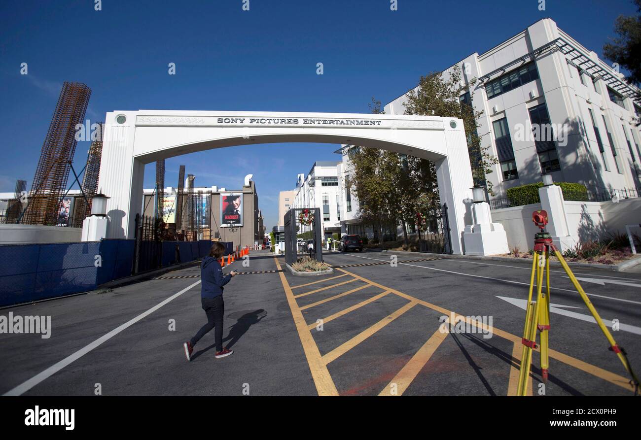 Sony pictures studio gate hi-res stock photography and images - Alamy