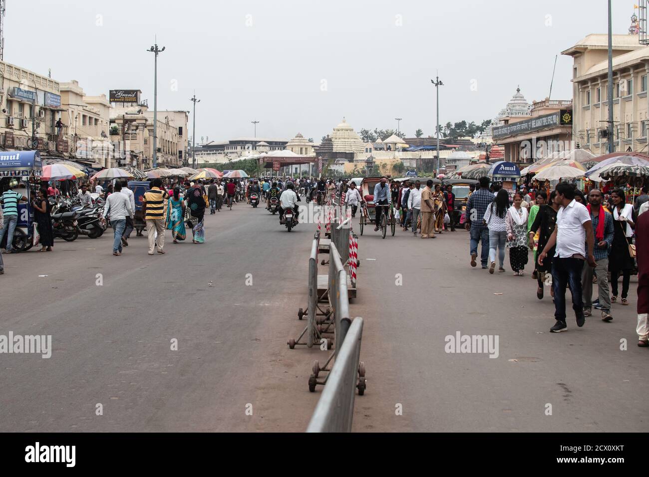 Jagannath temple and road in puri hi-res stock photography and images ...
