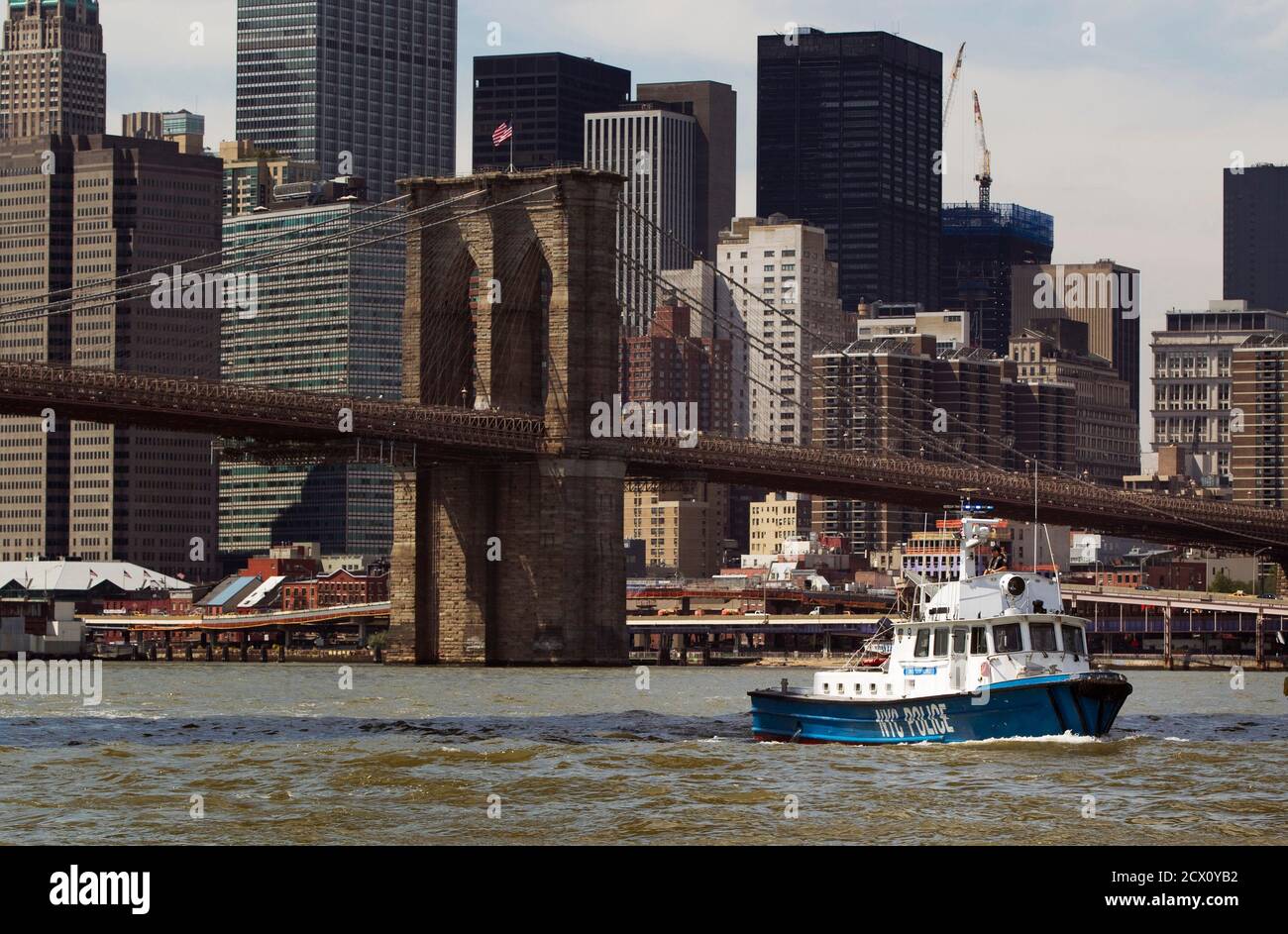 Nypd patrol boat hi-res stock photography and images - Alamy