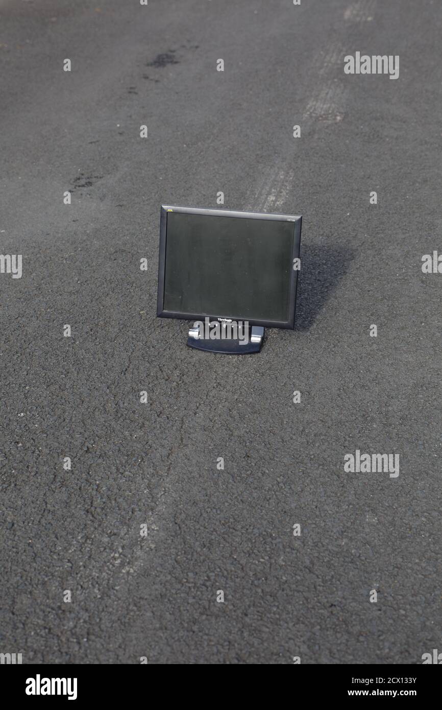 Monitor pc monitor hi-res stock photography and images - Alamy