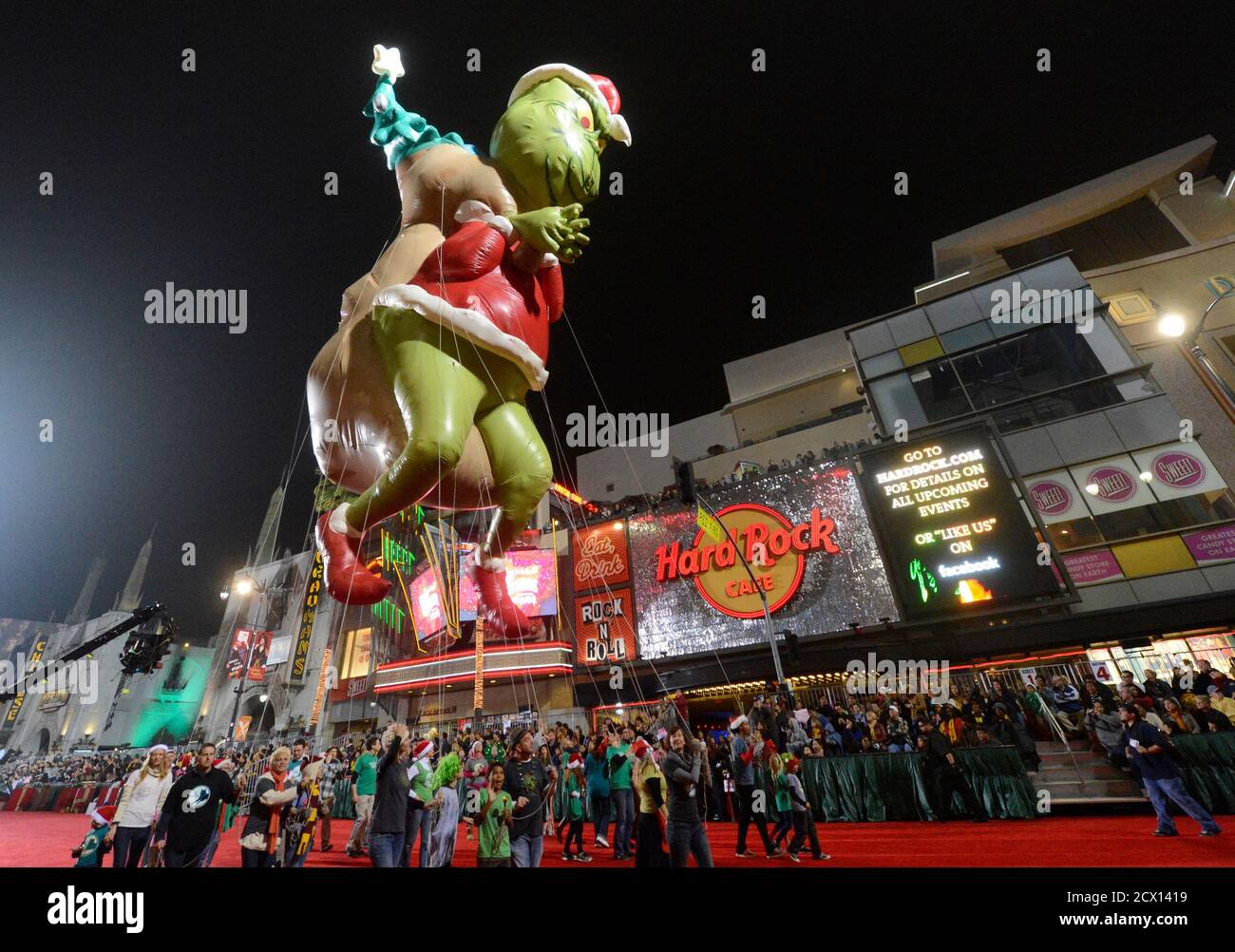 The grinch is in the parade hi-res stock photography and images - Alamy