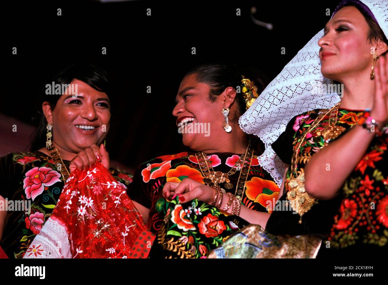 Women wearing traditional indigenous costumes hi-res stock photography ...