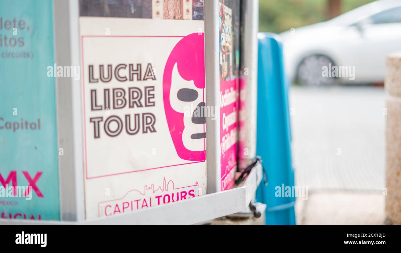 Lucha Libre Tour by Capital Tours Advertisement on a Mexican Phone ...
