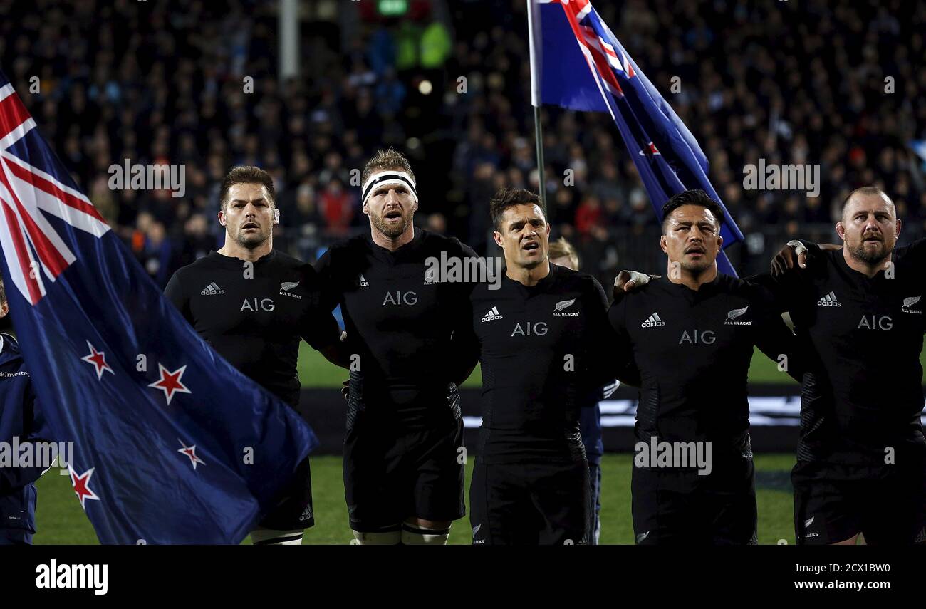 Argentina line up for the national anthem hi-res stock photography and ...