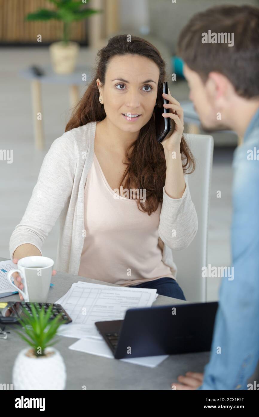 Doing business together hi-res stock photography and images - Alamy