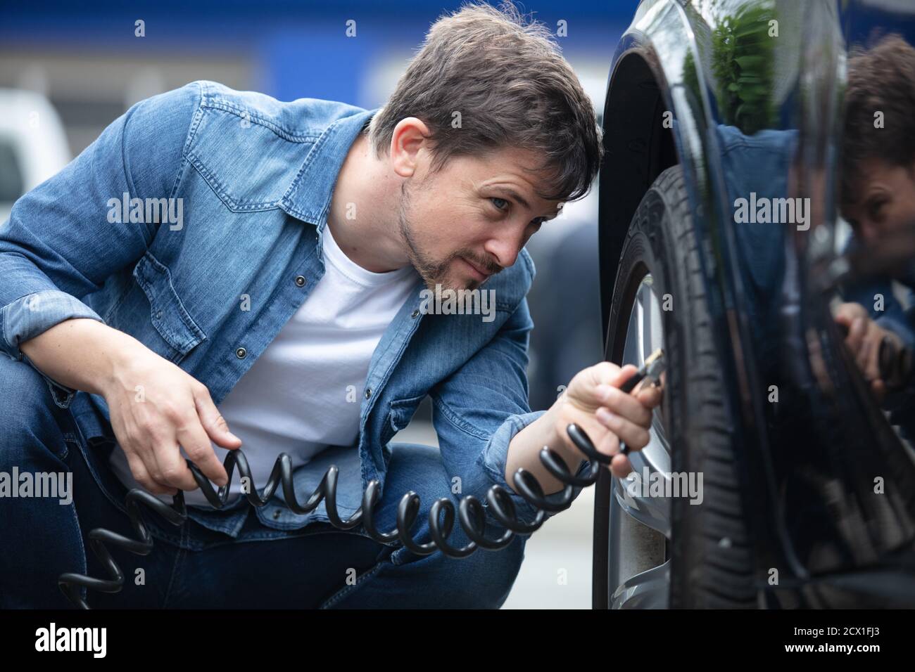 Self inflating hi-res stock photography and images - Alamy