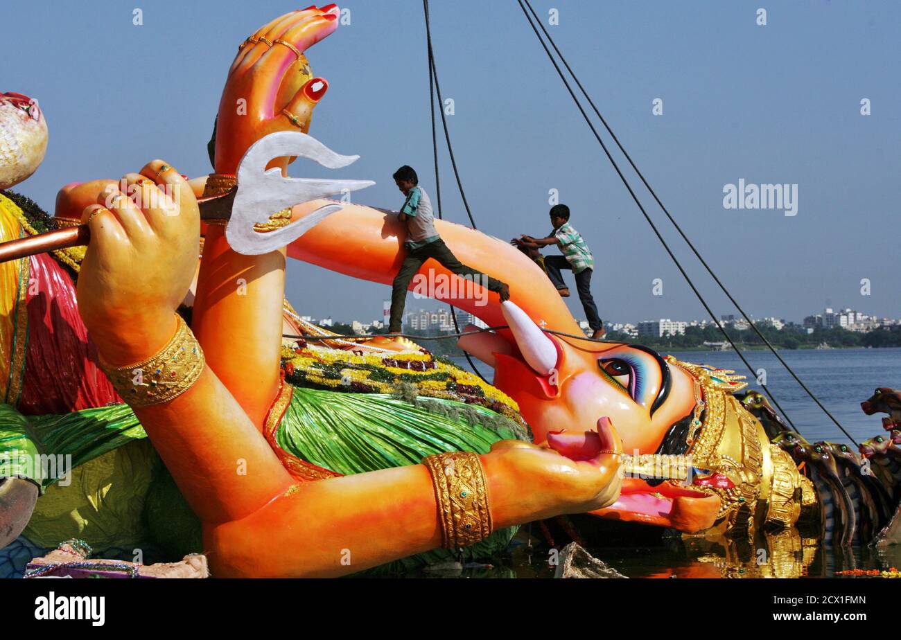 Indian water tanks hi-res stock photography and images - Alamy