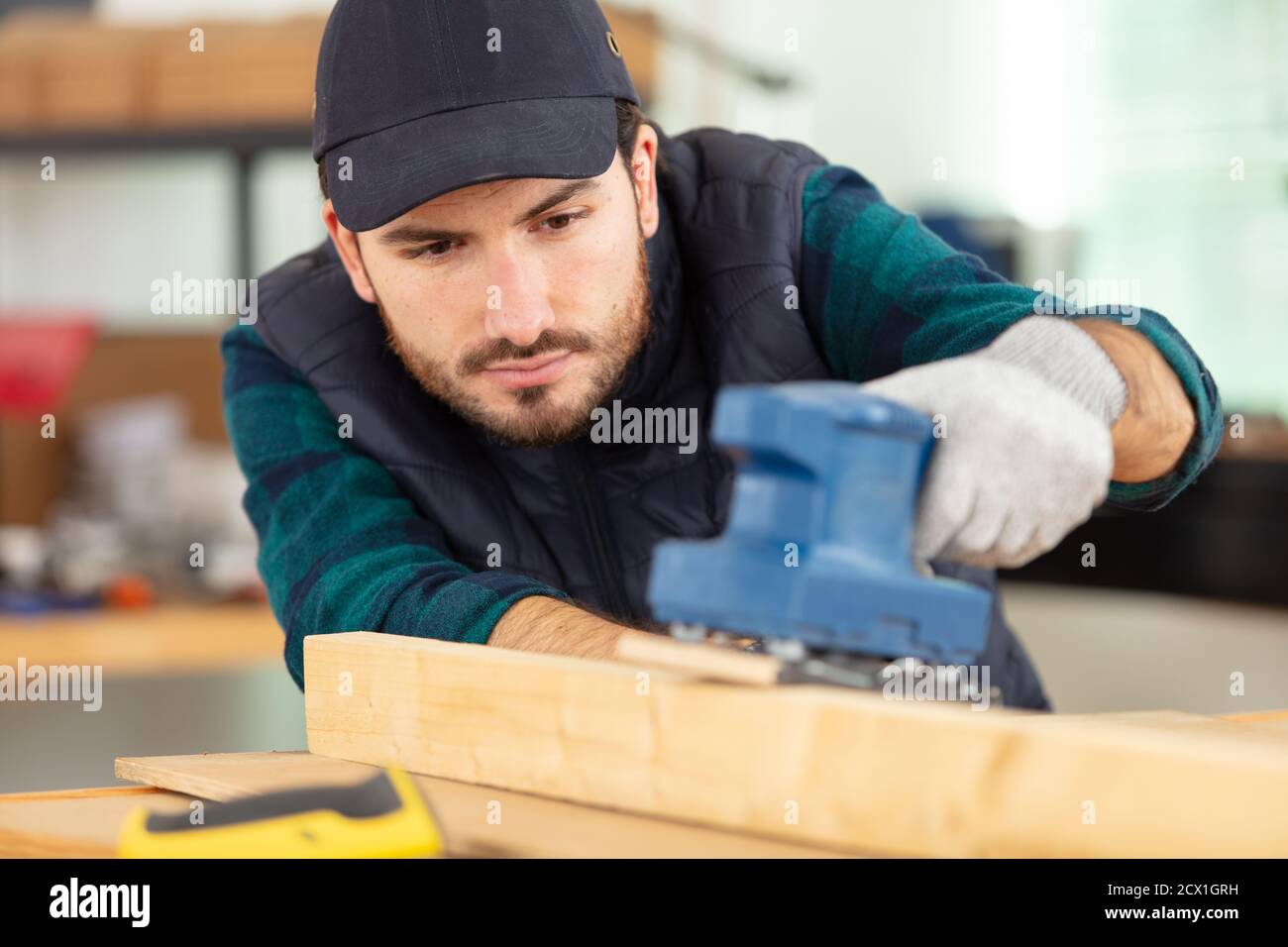 Man doing woodwork hi-res stock photography and images - Alamy