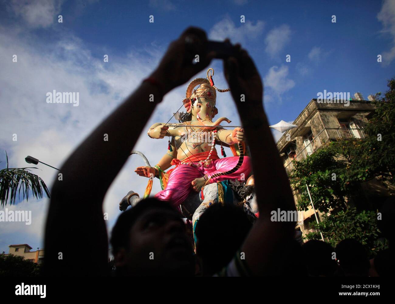 Dancing ganesh picture hi-res stock photography and images - Alamy