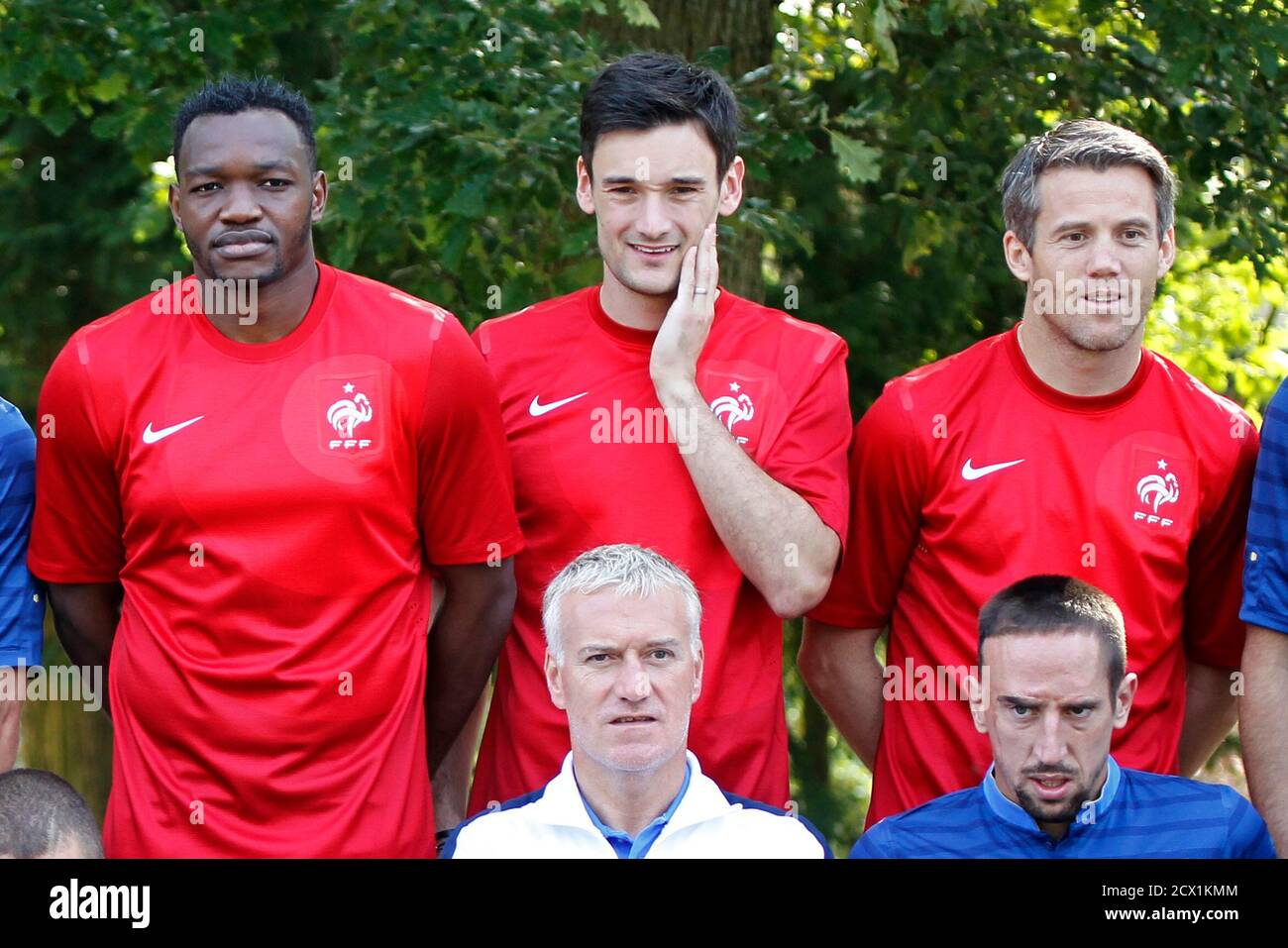Frances soccer team poses team hi-res stock photography and images - Alamy