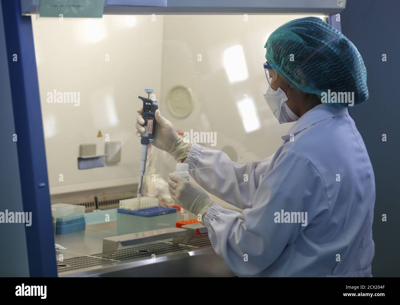 Preparation lab hi-res stock photography and images - Alamy