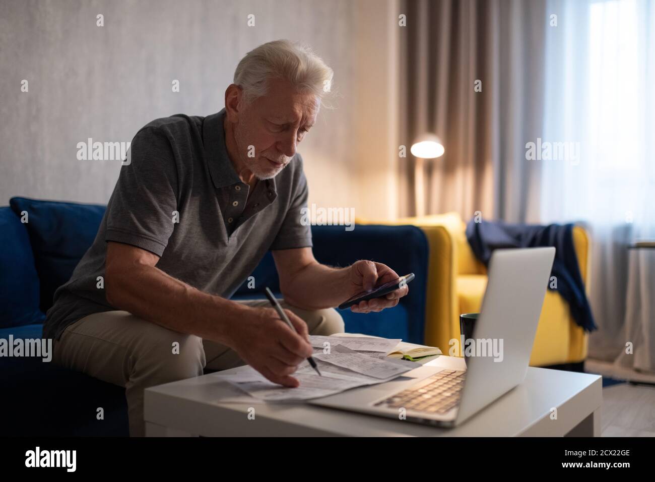 Check calculations hi-res stock photography and images - Alamy