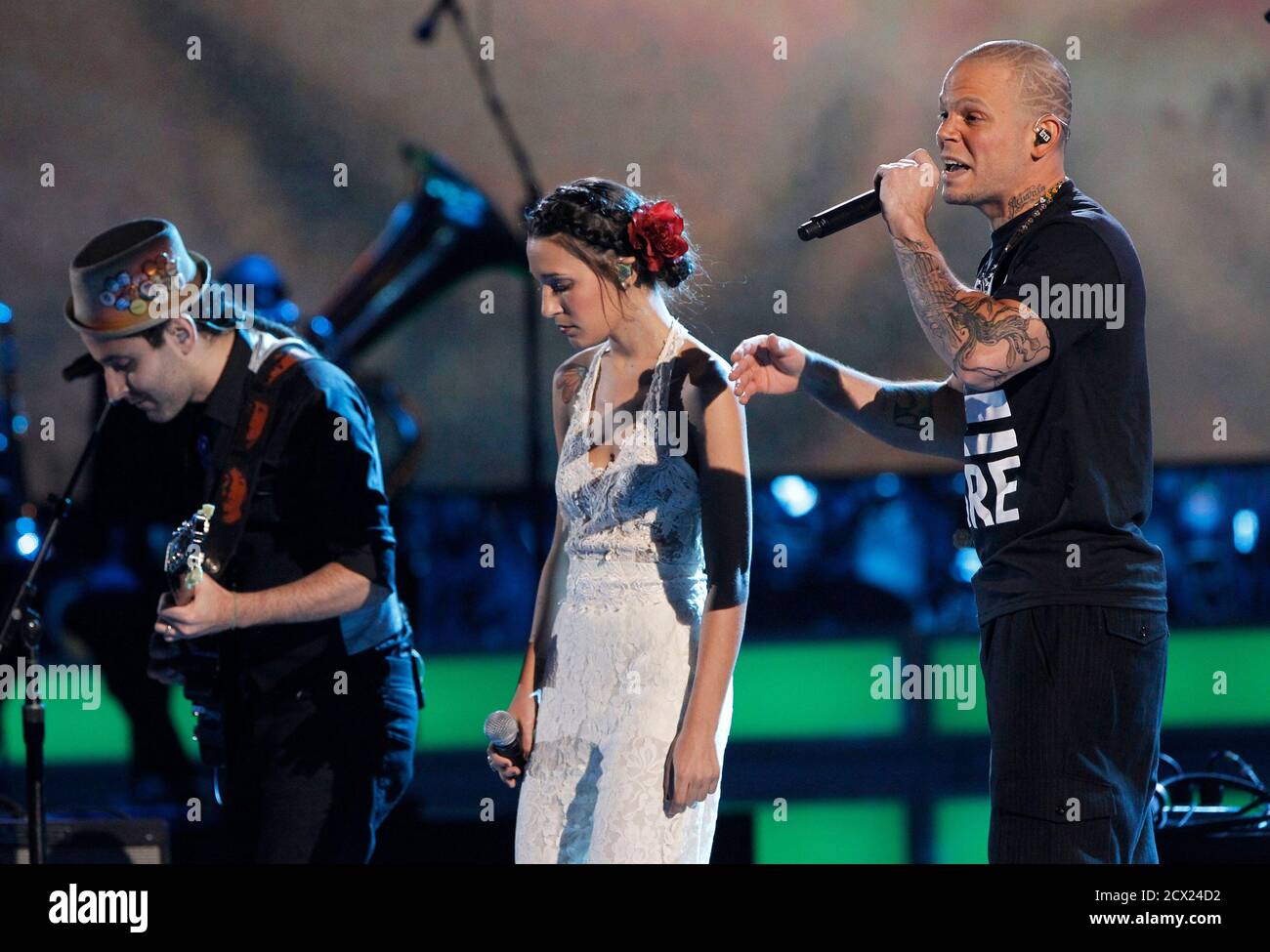 Latinoamerica calle 13 hi-res stock photography and images - Alamy