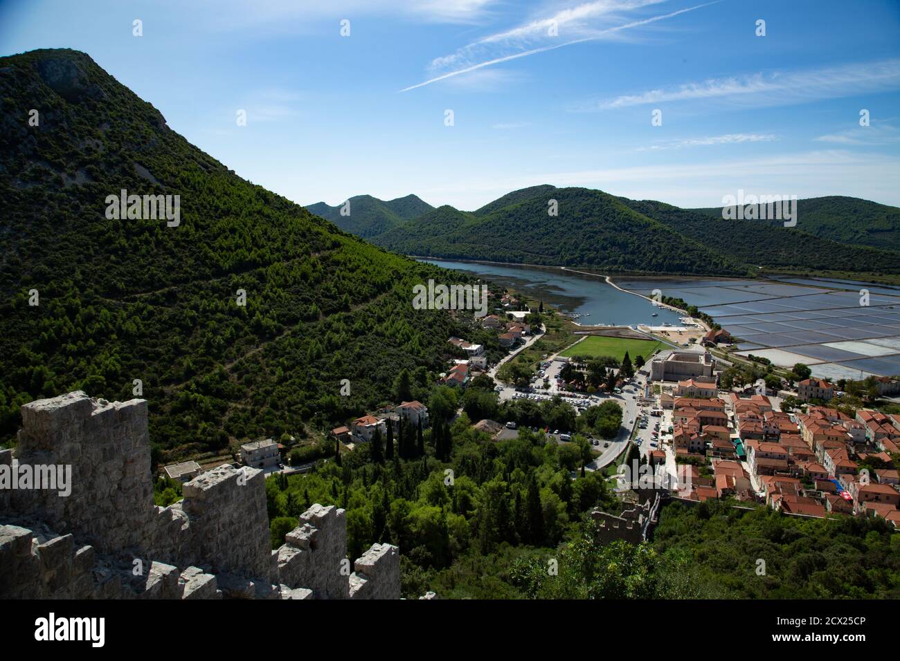 Medieval fish farm hi-res stock photography and images - Alamy