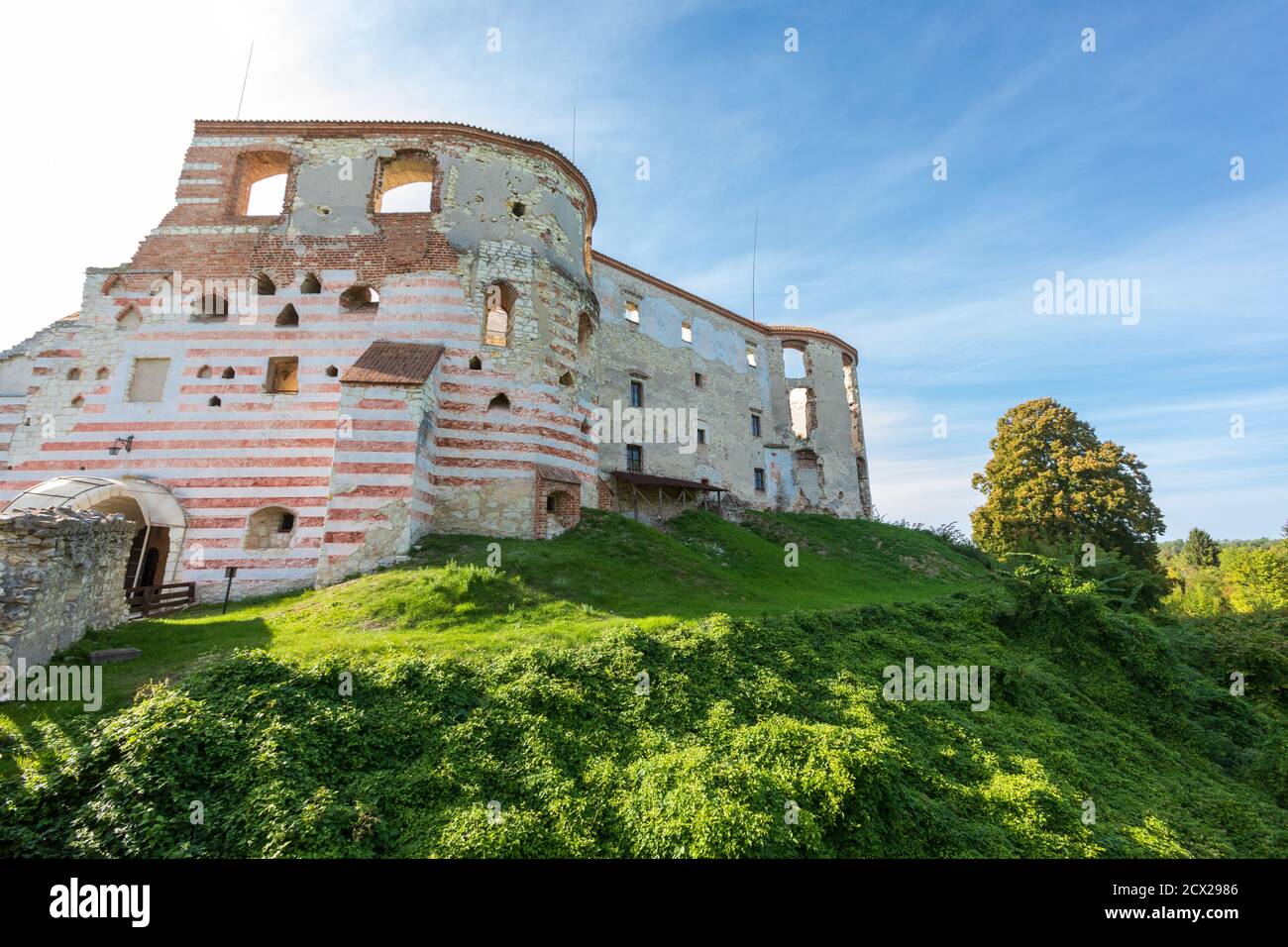 Janowiec Castle. Renaissance castle built in between 1508–1526. In ...