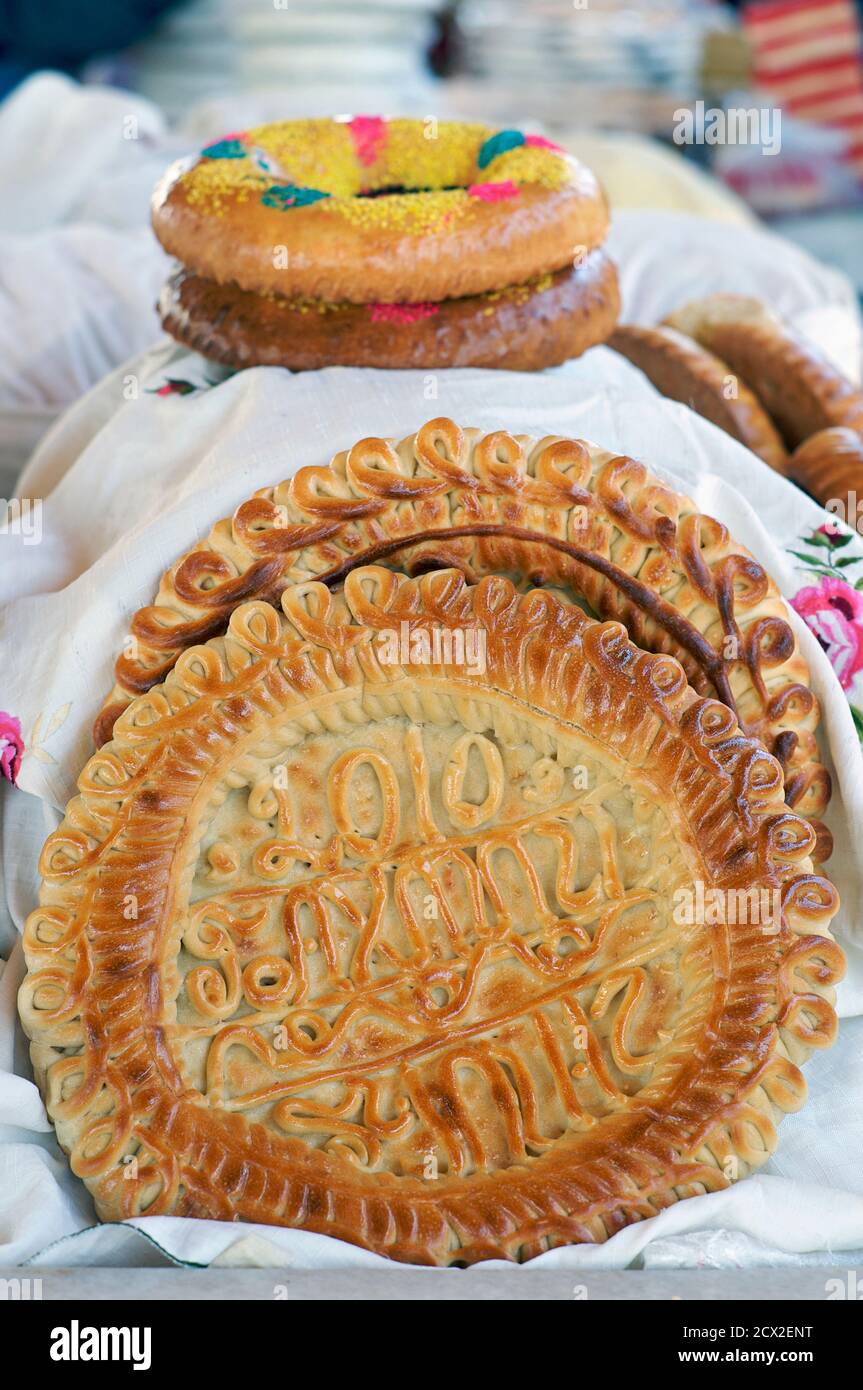 Uzbeki bread hi-res stock photography and images - Alamy