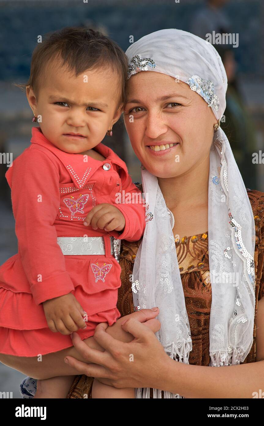 Uzbeki child smiling hi-res stock photography and images - Alamy
